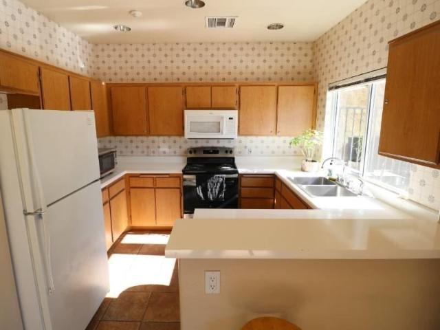 1 Bedroom Apartment for Rent at 4502 186th St, Torrance, CA 90278 Northwest Torrance