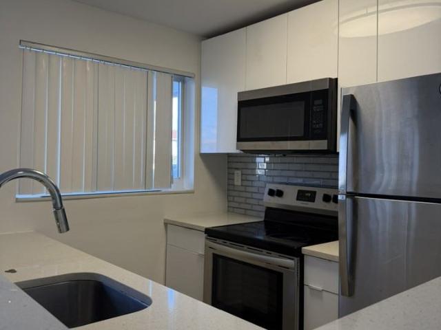 1 Bedroom Apartment for Rent at 450 West Camino Real #108, Boca Raton, FL 33432