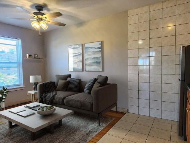1 Bedroom Apartment for Rent at 4764 N Virginia Ave #206, Chicago, IL 60625 Lincoln Square