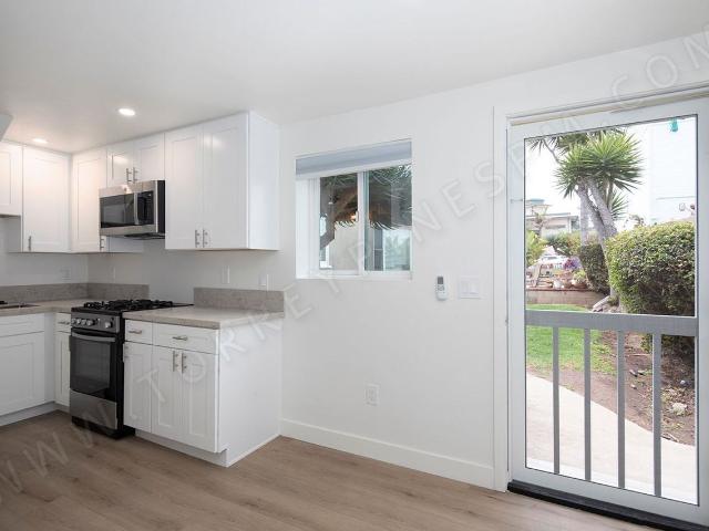 1 Bedroom Apartment for Rent at 4950 1/2 Del Mar Ave, San Diego, CA 92107 Ocean Beach