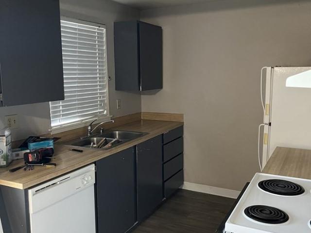 1 Bedroom Apartment for Rent at 4005 S Warner St #9, Tacoma, WA 98409 South Tacoma