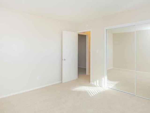 1 Bedroom Apartment for Rent at 401 Atlanta Ave, Huntington Beach, CA 92648
