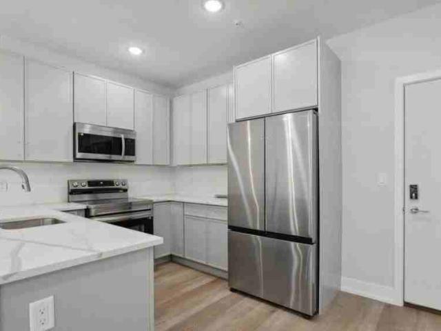 1 Bedroom Apartment for Rent at 401 E Walnut Ln #A, Philadelphia, PA 19144 East Germantown
