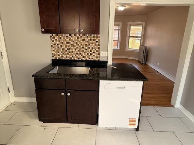 1 Bedroom Apartment for Rent at 4027 W Melrose St, Chicago, IL 60641 Irving Park