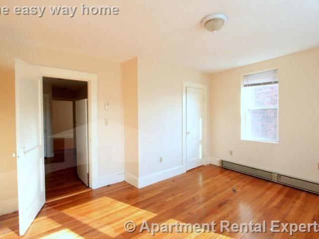 1 Bedroom Apartment for Rent at 402 Highland Ave #24, Somerville, MA 02144 Davis Square