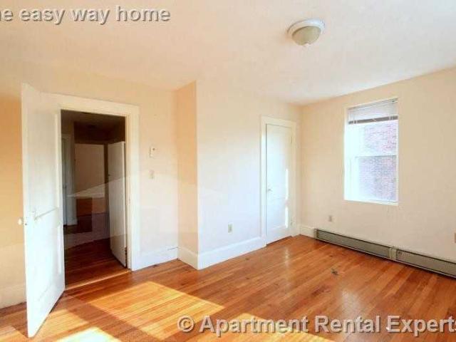 1 Bedroom Apartment for Rent at 402 Highland Ave #24, Somerville, MA 02144 Davis Square