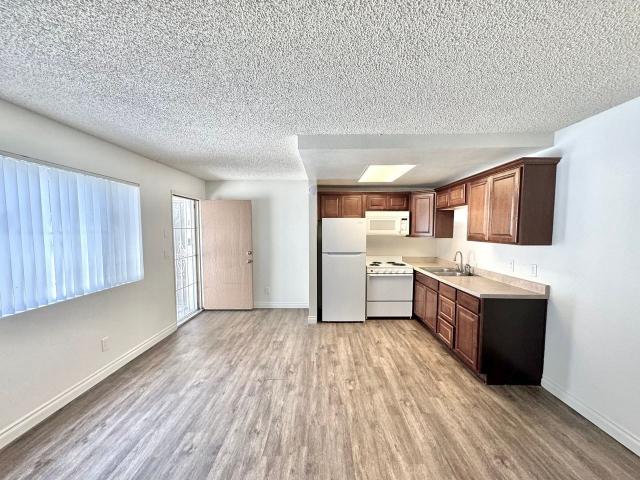 1 Bedroom Apartment for Rent at 4126 39th St #2, San Diego, CA 92105 Corridor