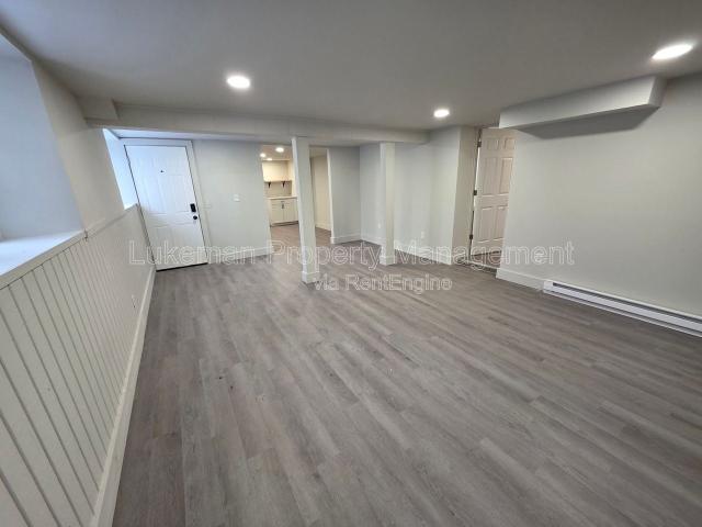 1 Bedroom Apartment for Rent at 415 W Walnut St #3, Kalamazoo, MI 49007 Vine
