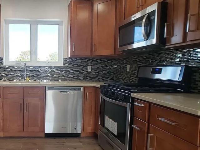 1 Bedroom Apartment for Rent at 42 17 23rd Avenue #1, New York, NY 11105 Astoria