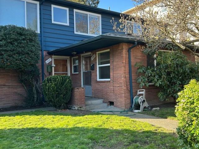 1 Bedroom Apartment for Rent at 4300 Sw Seattle St, Seattle, WA 98116 North Admiral