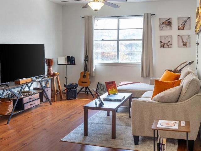 1 Bedroom Apartment for Rent at 4306 Avenue A, Austin, TX 78751 Hyde Park