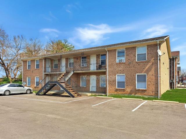 1 Bedroom Apartment for Rent at 4311 Norbrook Dr #7, Louisville, KY 40218