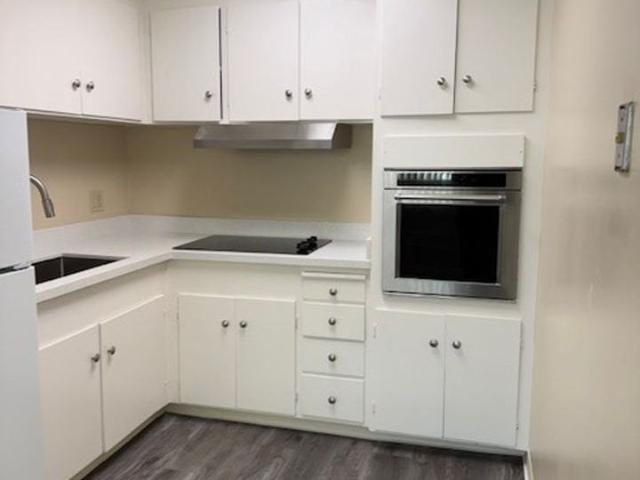 1 Bedroom Apartment for Rent at 439 Del Medio Ave, Mountain View, CA 94040