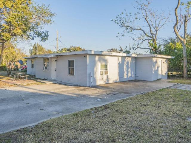 1 Bedroom Apartment for Rent at 552 Fairmount Road #1 and 2, Daytona Beach, FL 32114