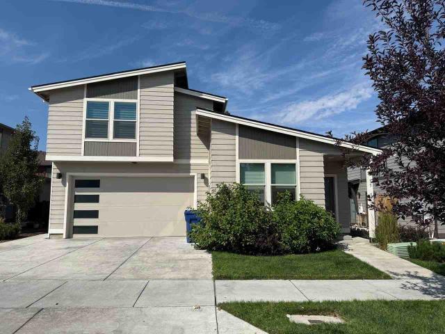 1 Bedroom Apartment for Rent at 55 Ne Cessna Dr #2, Bend, OR 97701 Larkspur
