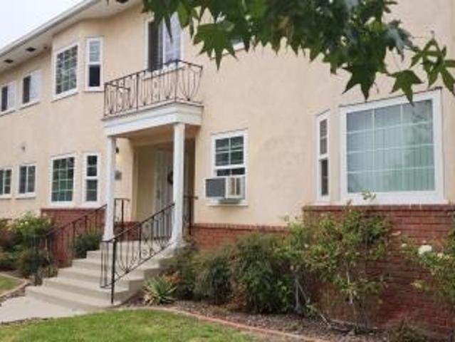 1 Bedroom Apartment for Rent at 5671 San Vicente Boulevard #1X1, Los Angeles, CA 90019 Mid City West