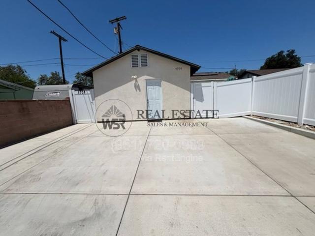 1 Bedroom Apartment for Rent at 5704 Wisteria Dr #3, Riverside, CA 92504 Riverside Airport