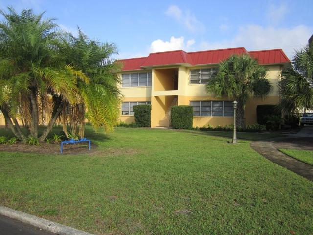 1 Bedroom Apartment for Rent at 5821 8th Avenue North #102, St. Petersburg, FL 33710