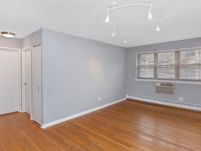 1 Bedroom Apartment for Rent at 5950 N Kenmore Ave #307, Chicago, IL 60660 Edgewater
