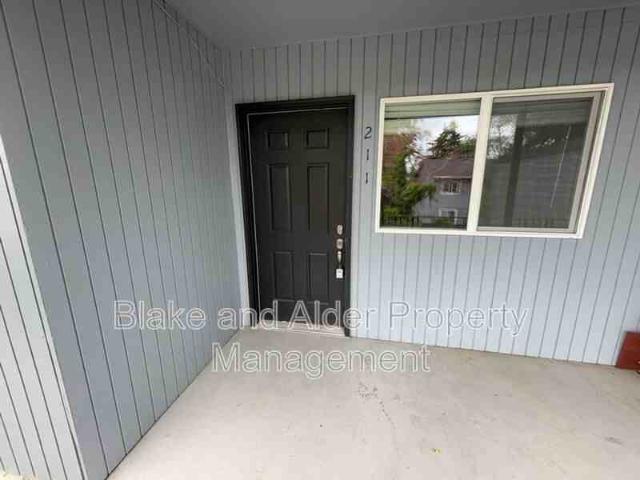 1 Bedroom Apartment for Rent at 5950 Sw Hall Blvd #211, Beaverton, OR 97005 Vose