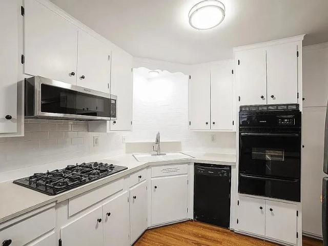 1 Bedroom Apartment for Rent at 508 Ridgewood Ave #1, Minneapolis, MN 55403 Stevens Square