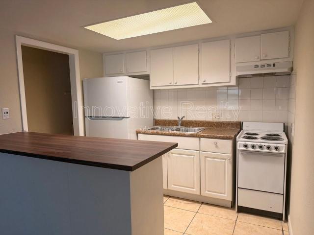1 Bedroom Apartment for Rent at 5101 Curry Ford Rd #4, Orlando, FL 32812 Dover Manor