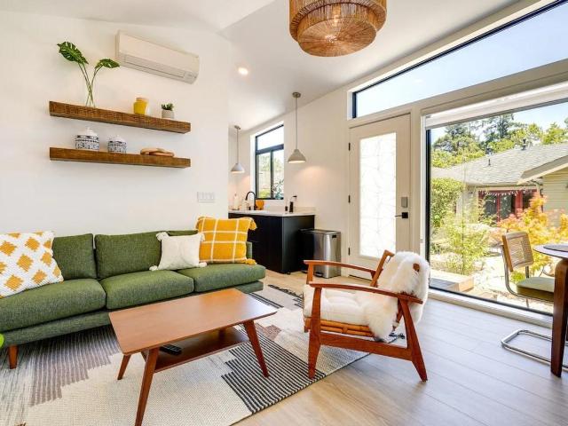 1 Bedroom Apartment for Rent at 510 Iris St #1307924P, Redwood City, CA 94062 Roosevelt