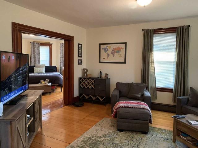 1 Bedroom Apartment for Rent at 524 Watertown St #1, Newton, MA 02460 Nonantum