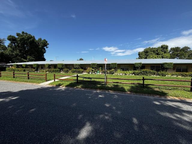 1 Bedroom Apartment for Rent at 5250 15th Street North #8, St. Petersburg, FL 33703
