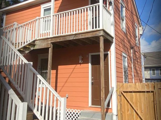 1 Bedroom Apartment for Rent at 536 E Park Ave #C, Savannah, GA 31401 Dixon Park