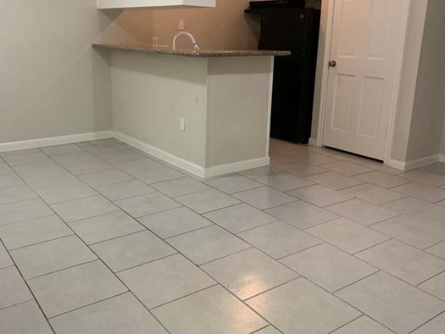 1 Bedroom Apartment for Rent at 6519 Sloan St #4, Houston, TX 77087 Golfcrest