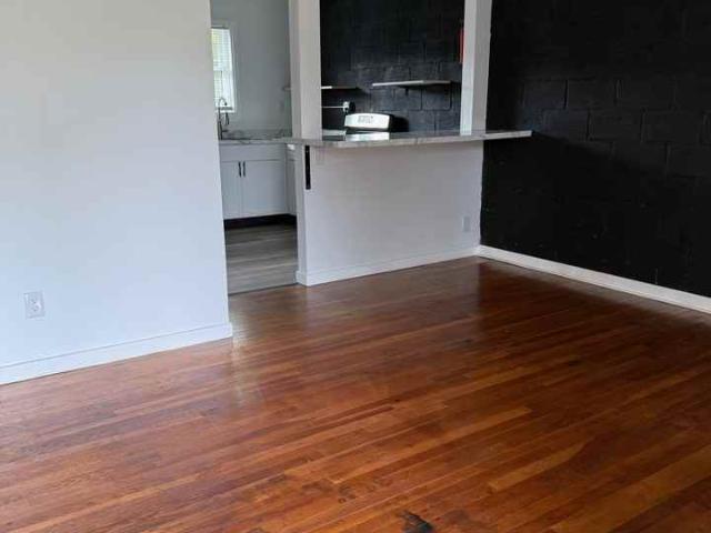 1 Bedroom Apartment for Rent at 652 E Main St #4, Plainfield, IN 46168