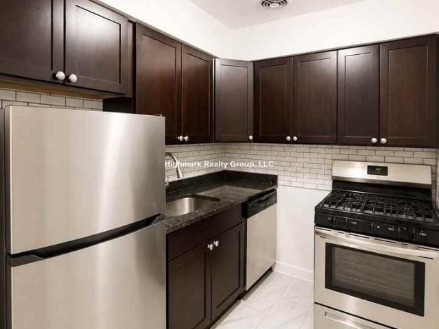 1 Bedroom Apartment for Rent at 6830 N Sheridan Rd #371A, Chicago, IL 60626 Rogers Park