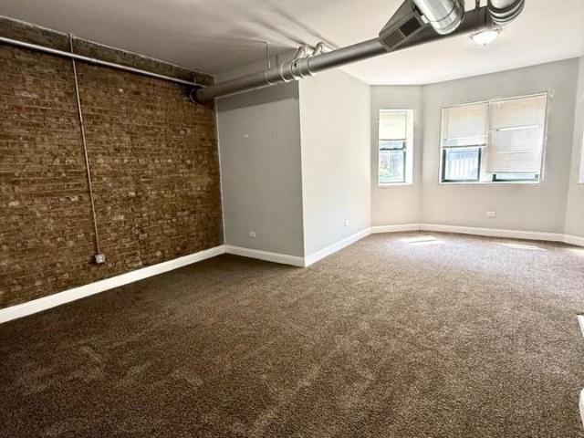 1 Bedroom Apartment for Rent at 6903 S Paxton Ave #G, Chicago, IL 60649 South Shore