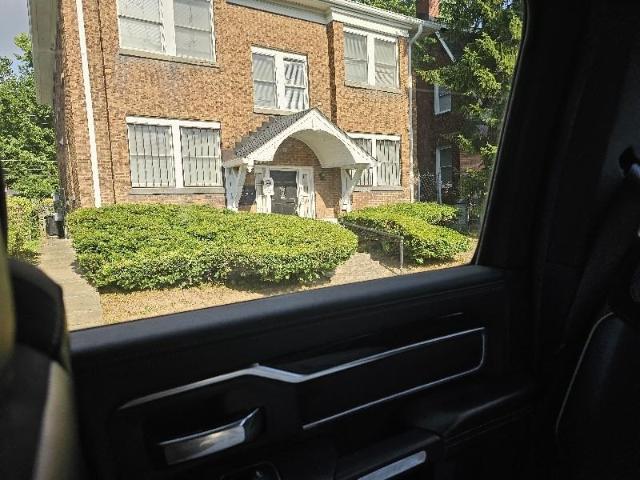 1 Bedroom Apartment for Rent at 691 Madelon Ct, Louisville, KY 40211 Shawnee