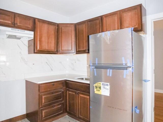 1 Bedroom Apartment for Rent at 6956 N Ashland Blvd #2, Chicago, IL 60626 Rogers Park