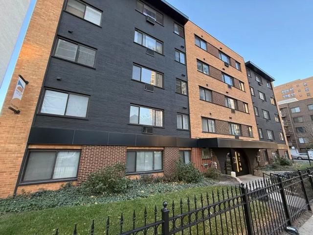 1 Bedroom Apartment for Rent at 6040 N Sheridan Rd #501, Chicago, IL 60660 Edgewater
