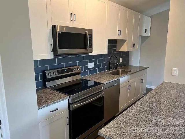 1 Bedroom Apartment for Rent at 6116 Meadow Rose Ln, Charlotte, NC 28215 Hickory Grove