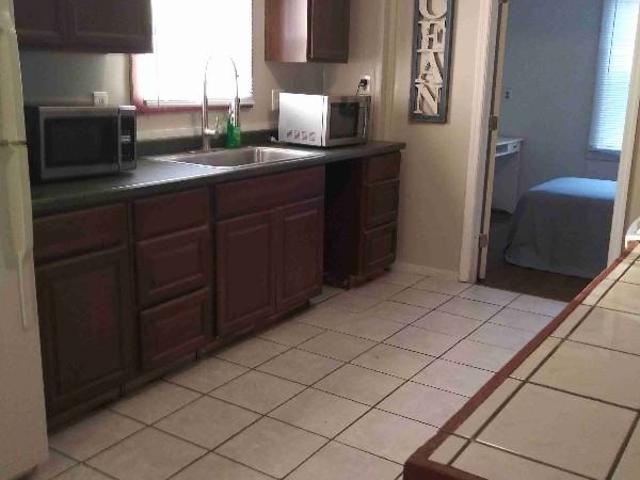 1 Bedroom Apartment for Rent at 6128 136th Ave N, South Highpoint, FL 33760 Leisure World Mobile Home Park