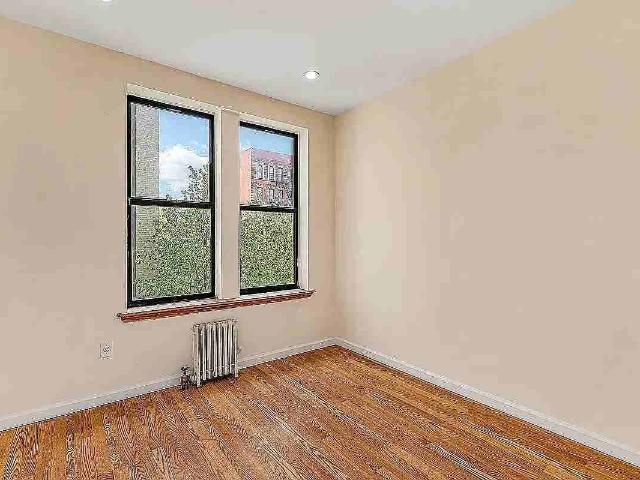 1 Bedroom Apartment for Rent at 619 E 5th St #24, New York, NY 10009 East Village