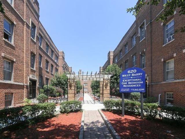 1 Bedroom Apartment for Rent at 624 W Barry Ave #2W, Chicago, IL 60657 Lakeview
