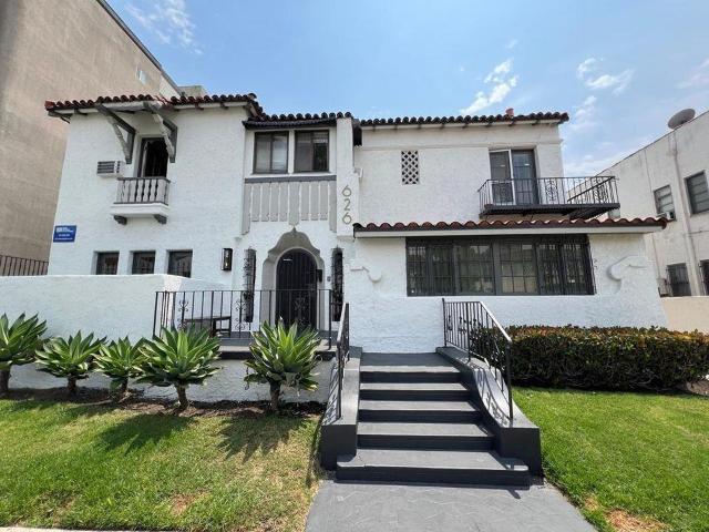 1 Bedroom Apartment for Rent at 626 South Cochran Avenue #6, Los Angeles, CA 90036 Mid City West