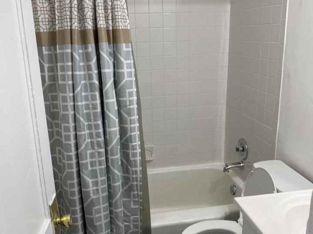1 Bedroom Apartment for Rent at 628 19th St Ne #1, Washington, DC 20002 Kingman Park