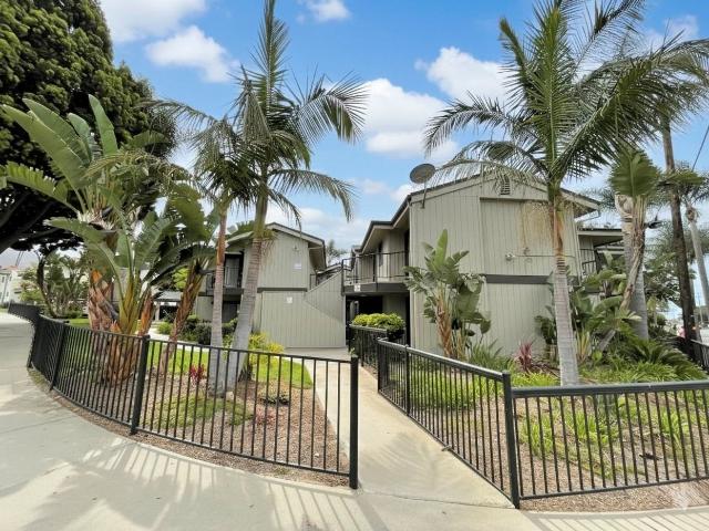 1 Bedroom Apartment for Rent at 6 Dakota Dr #D, Ventura, CA 93001
