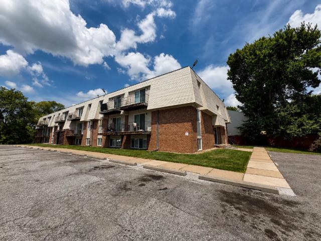 1 Bedroom Apartment for Rent at 7810 Blondo St, Omaha, NE 68134 Benson Gardens