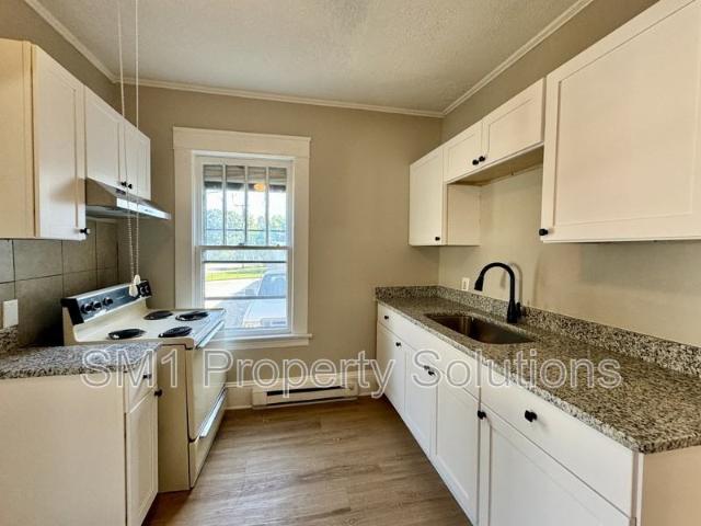 1 Bedroom Apartment for Rent at 702 Silver Ave, Greensboro, NC 27403 Glenwood