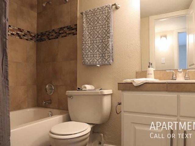 1 Bedroom Apartment for Rent at 70 Northpoint Dr #2228, Houston, TX 77060 Greater Greenspoint