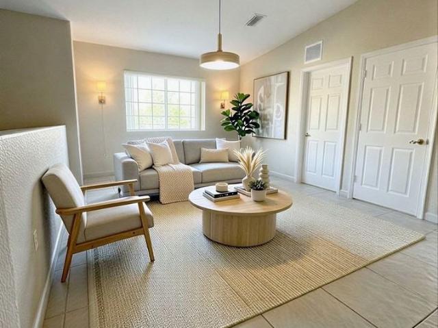 1 Bedroom Apartment for Rent at 7111 Nw 174th Ter #101, Hialeah, FL 33015