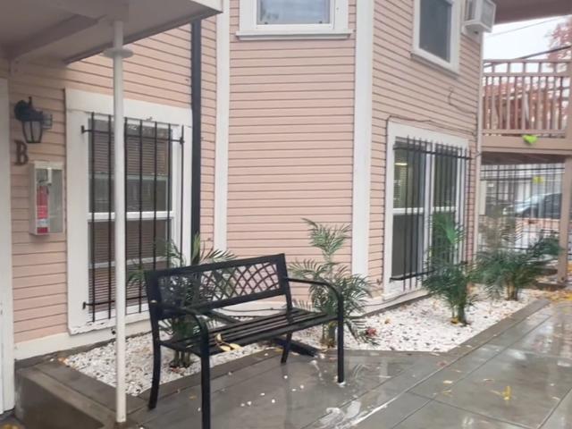 1 Bedroom Apartment for Rent at 716 14th St #B, Sacramento, CA 95814