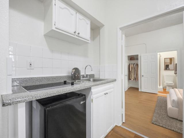 1 Bedroom Apartment for Rent at 729 S Union Ave #109, Los Angeles, CA 90017 Westlake